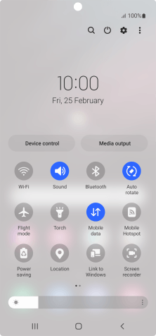 Samsung Galaxy S22 Ultra 5G - Turn data roaming on or off | Vodafone ...